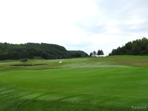 Découvrez les offres Le Club de golf et auberge Héritage | FlexiGolf